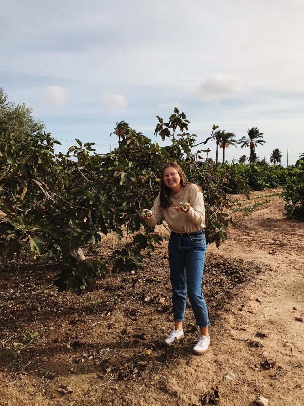 New Intern Profile/ Perfil de Nueva Becaria « The Huertas Project